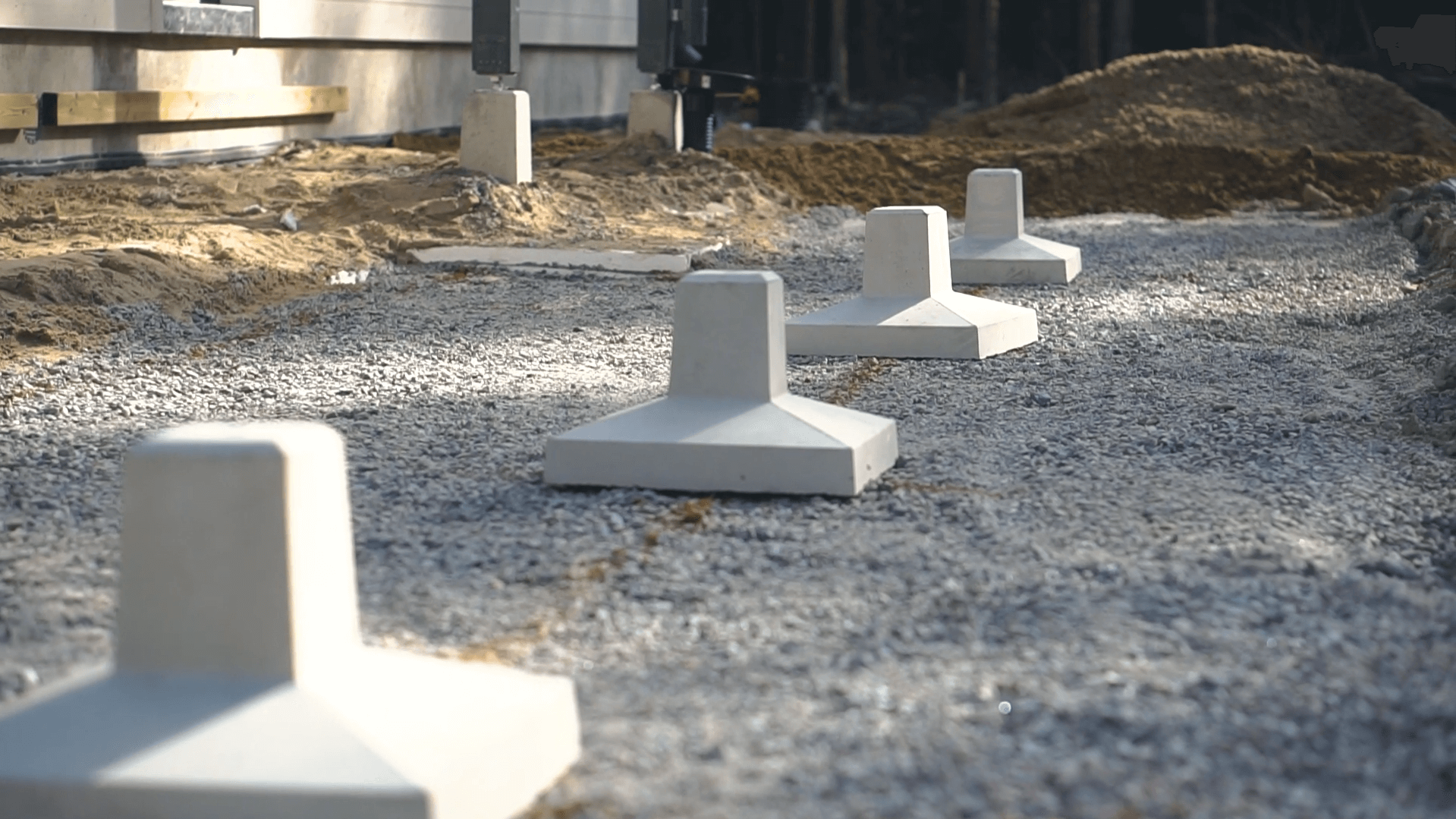 Terassin perustaminen | BCE Pilarimaailma